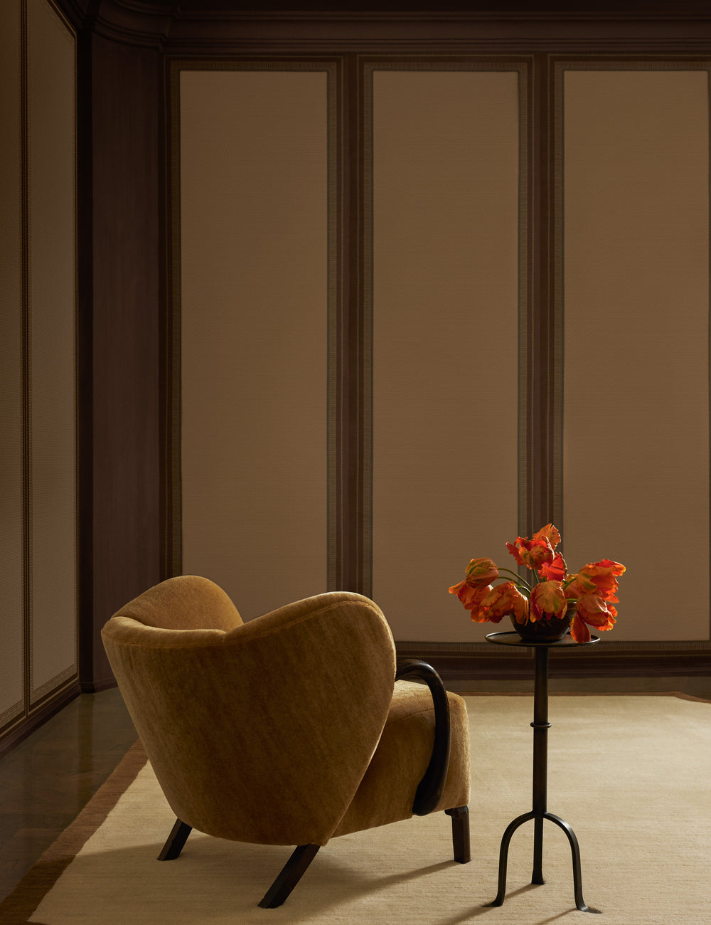 Lintz Round Tripod Side Table