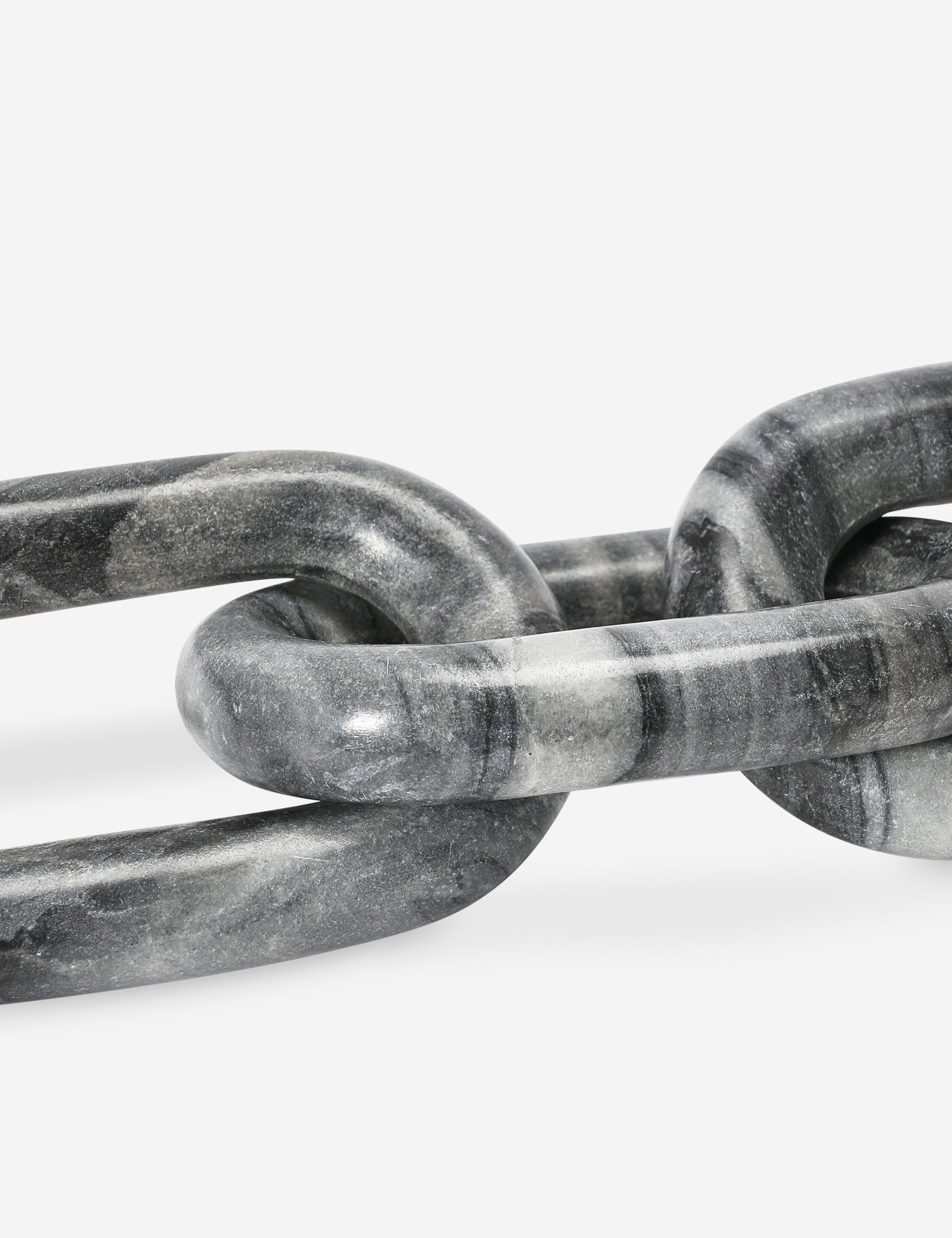 Almarine Chain Décor