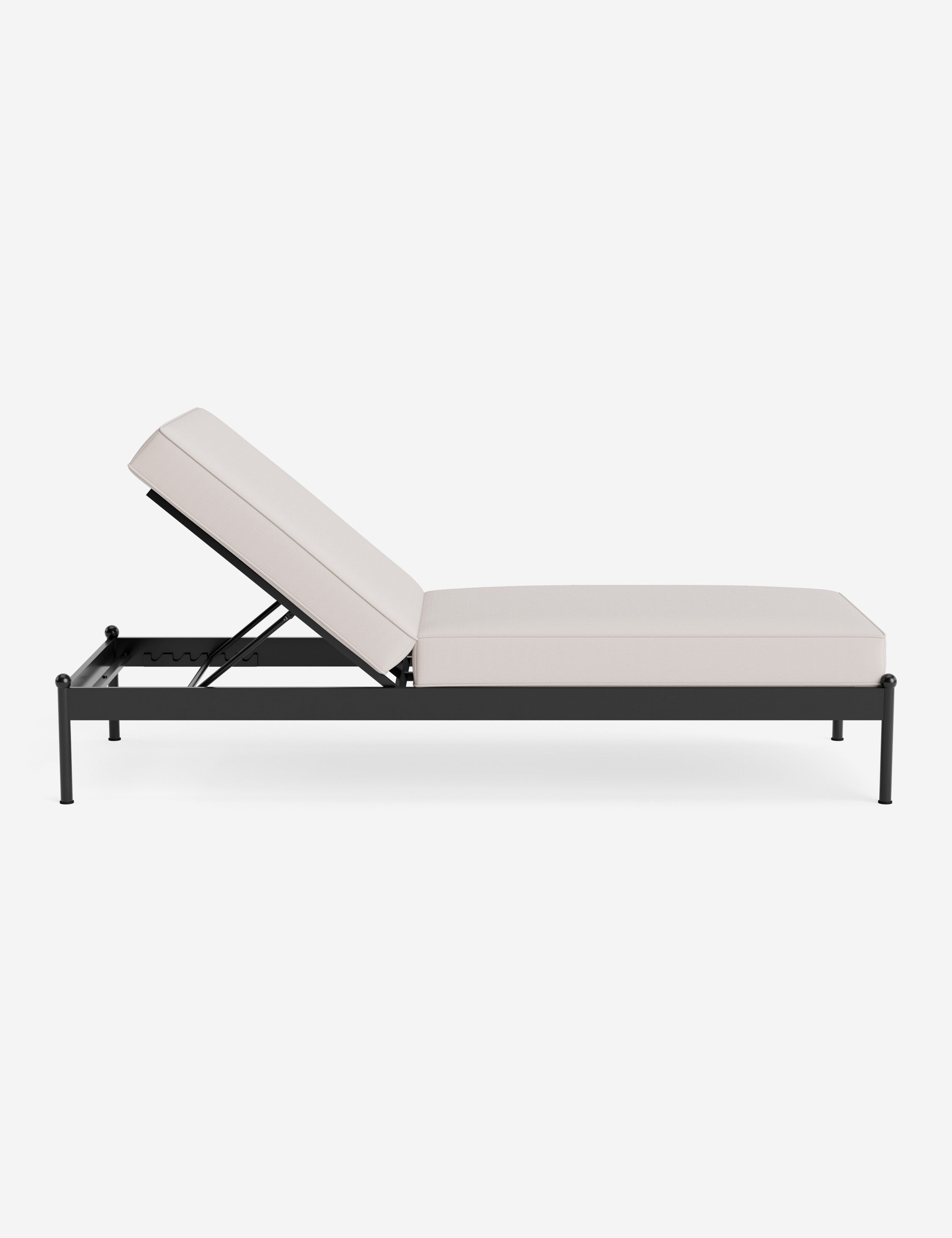 Leni Outdoor Chaise