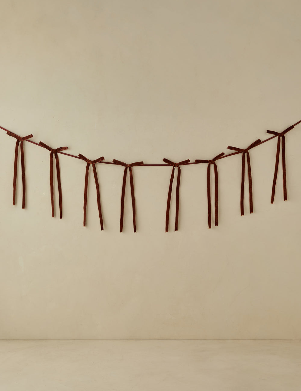 Danita Velvet Bow Garland