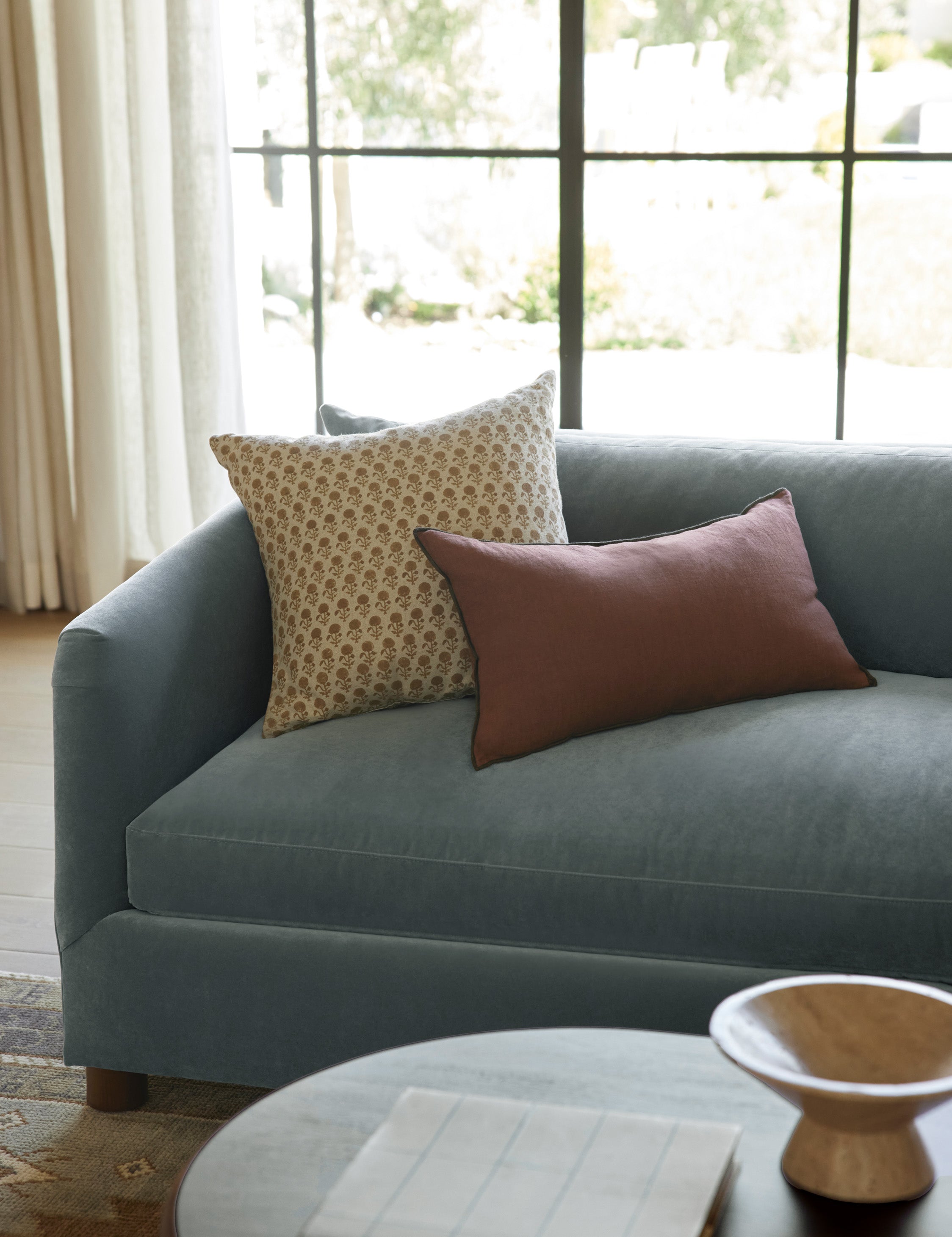 Carys Contrast Linen Pillow