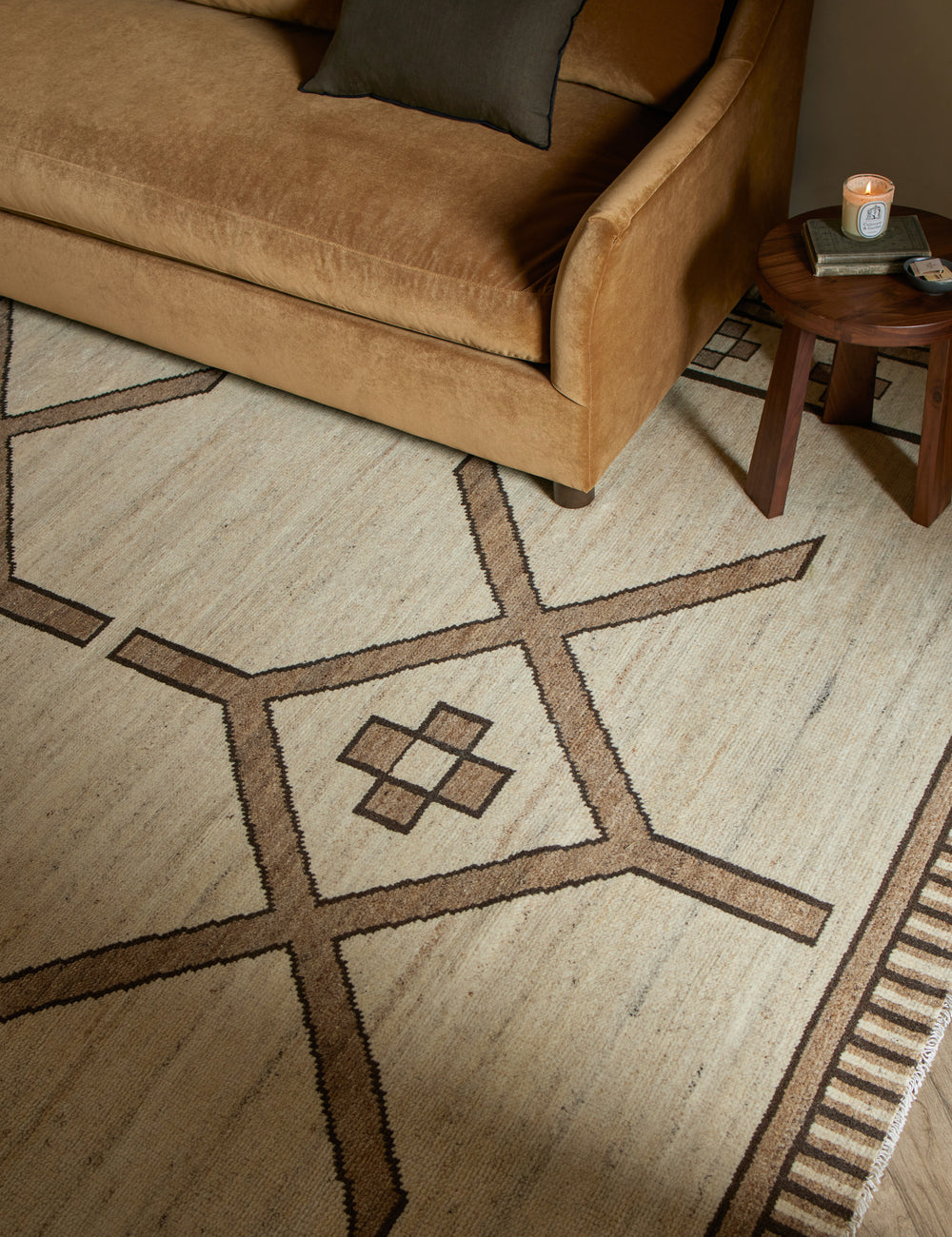 Leyli Hand-Knotted Wool Rug