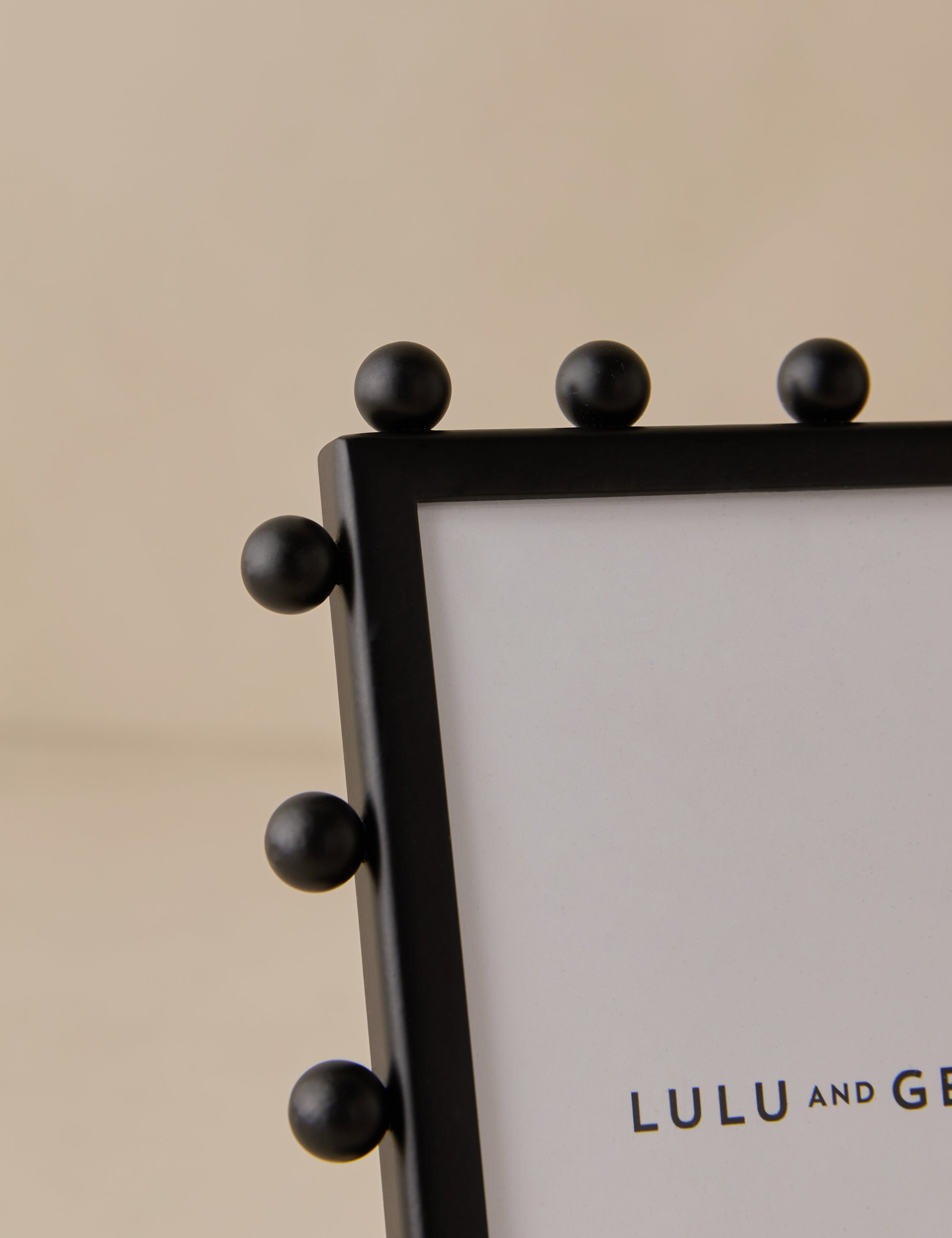 Lochlan Picture Frame