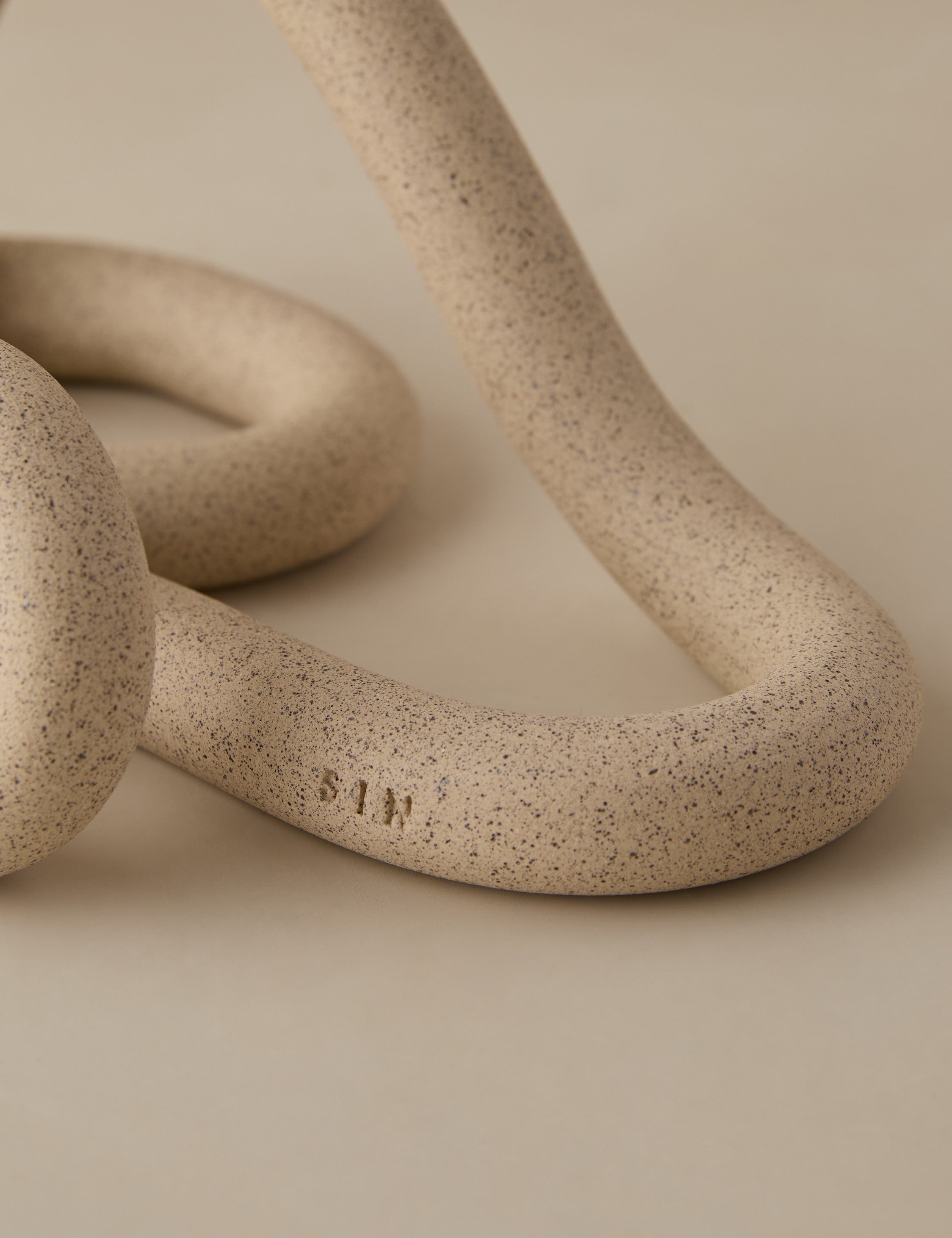 Lumbra Book Stand by SIN