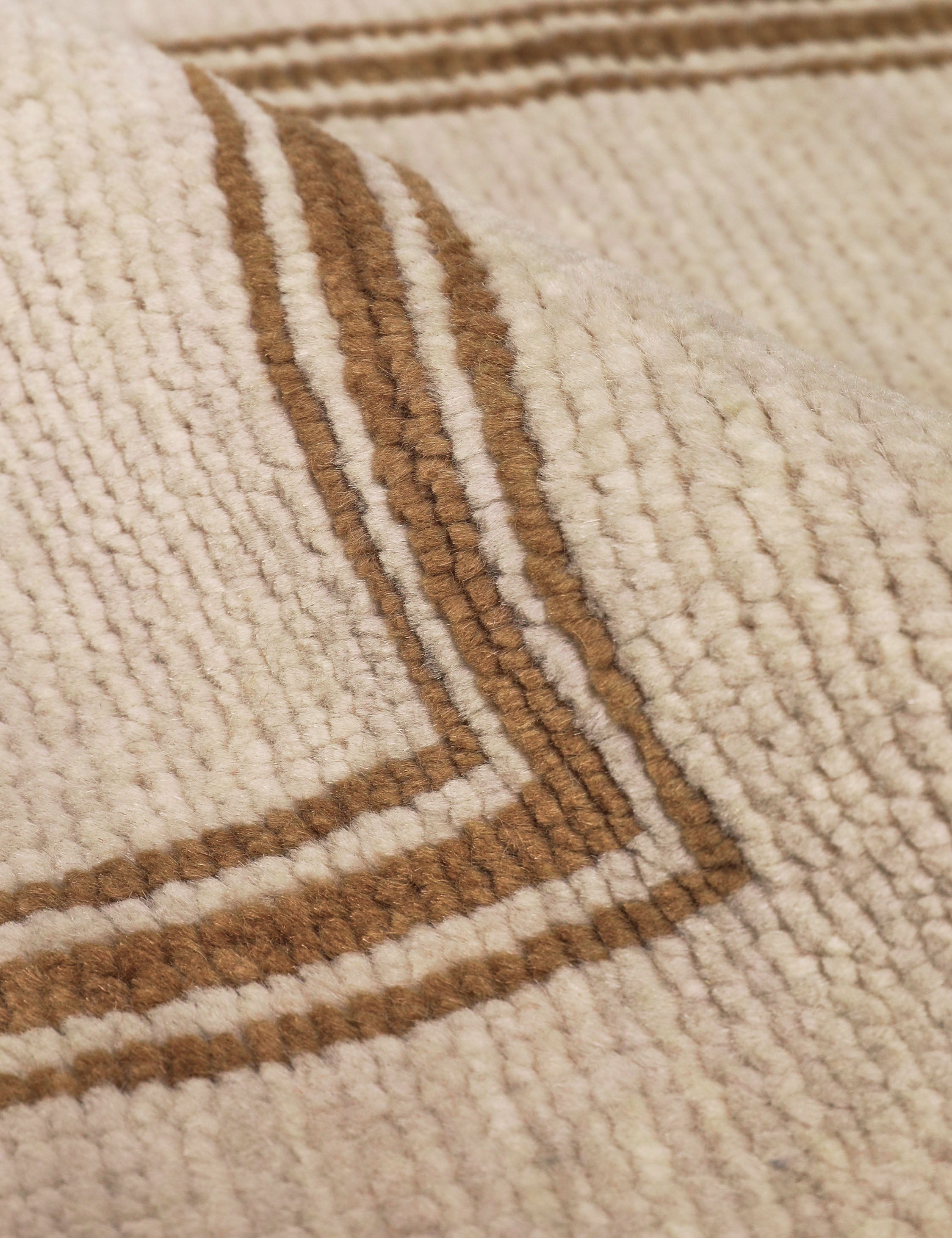 Safir Hand-Knotted Geometric Wool Rug