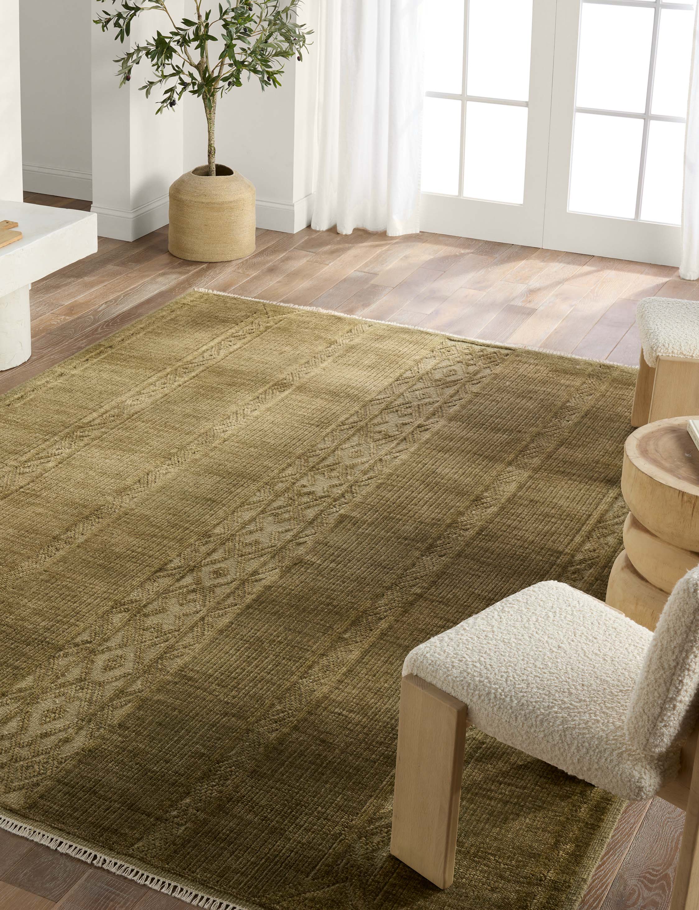 Pomeroy Hand-Knotted Wool Moroccan-Style Rug