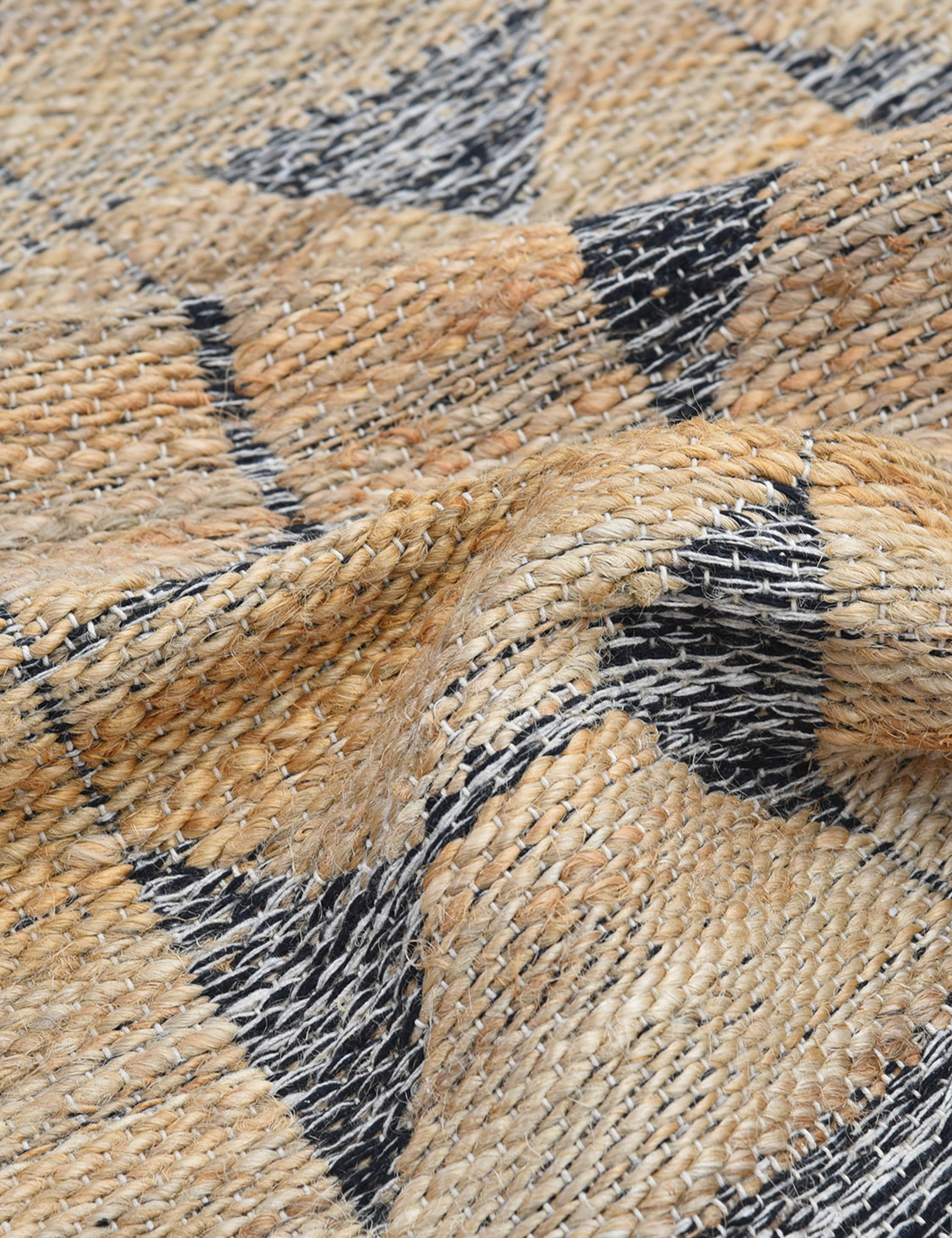 Kriska Hand-Knotted Jute-Blend Geometric Rug