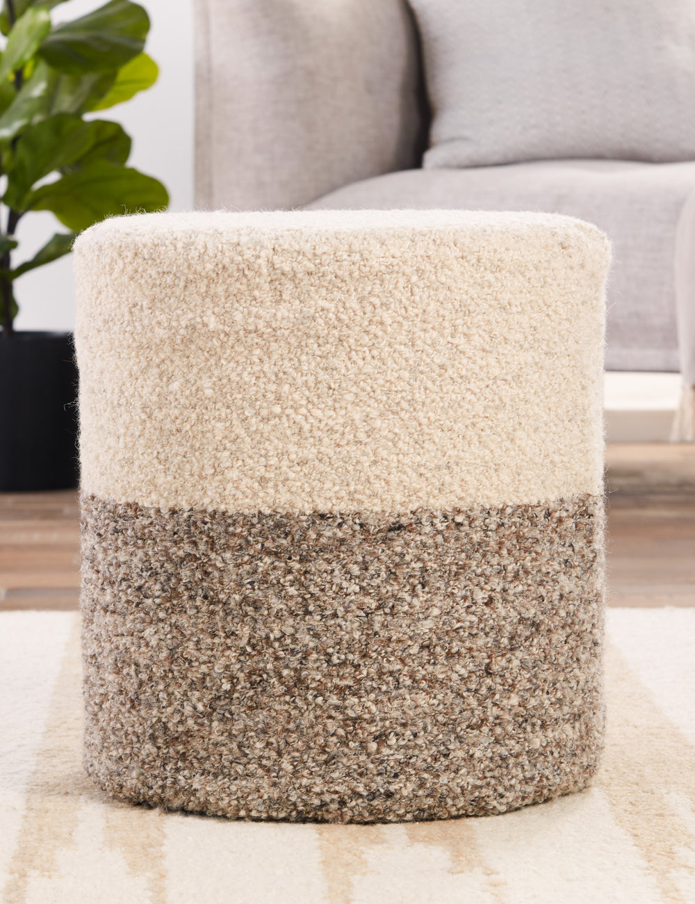 Ulla Boucle Pouf