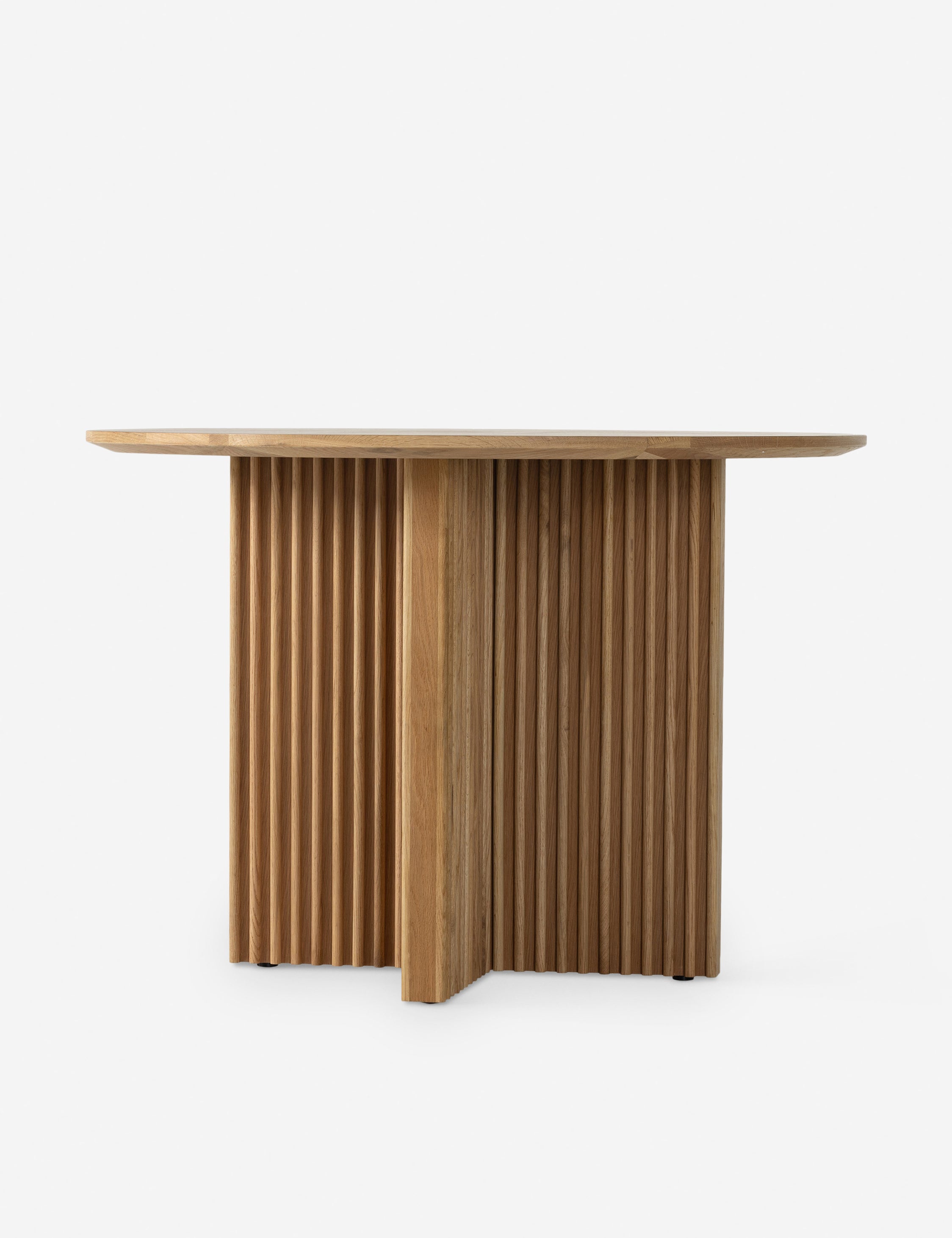 Sekani Round Oak Dining Table With Reeding